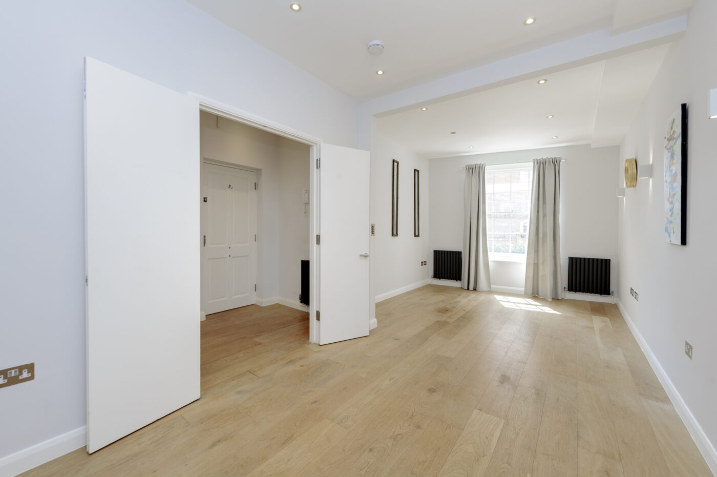 Glebe Place, Chelsea, SW3 - SW Residential